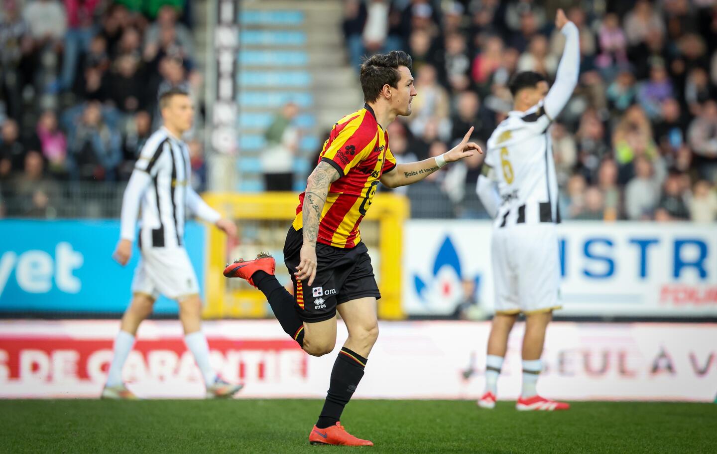 KV Mechelen bezorgt interim-coach Fred Vanderbiest en zichzelf gouden ...