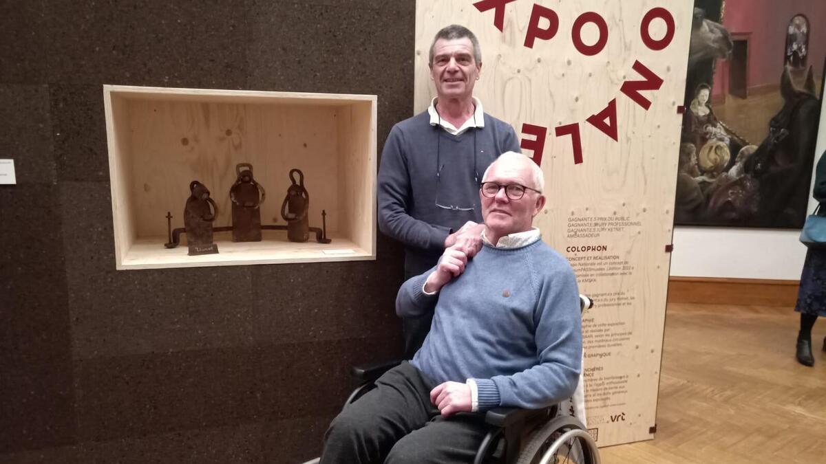 Anderhalf jaar geleden helemaal verlamd, nu eigen kunstwerk in expo ...