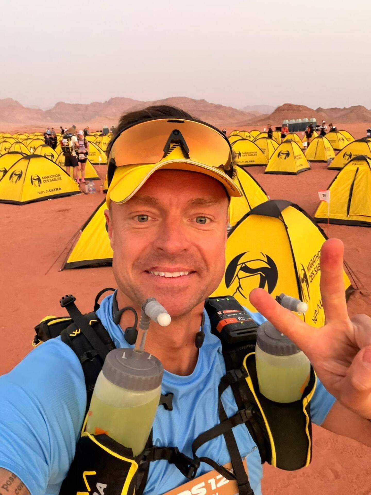 Edegemse burgemeester Koen Metsu (N-VA) loopt halve Marathon des Sables ...