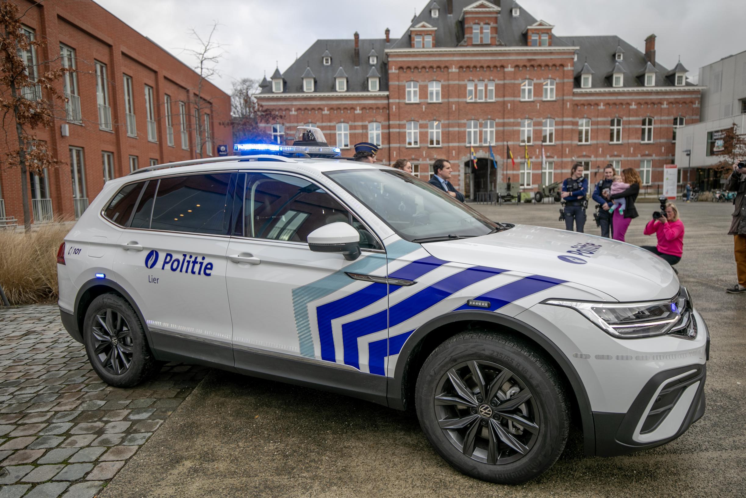Politie klist duo dat 55 kg lood steelt: allebei aangehouden | Nieuwsblad