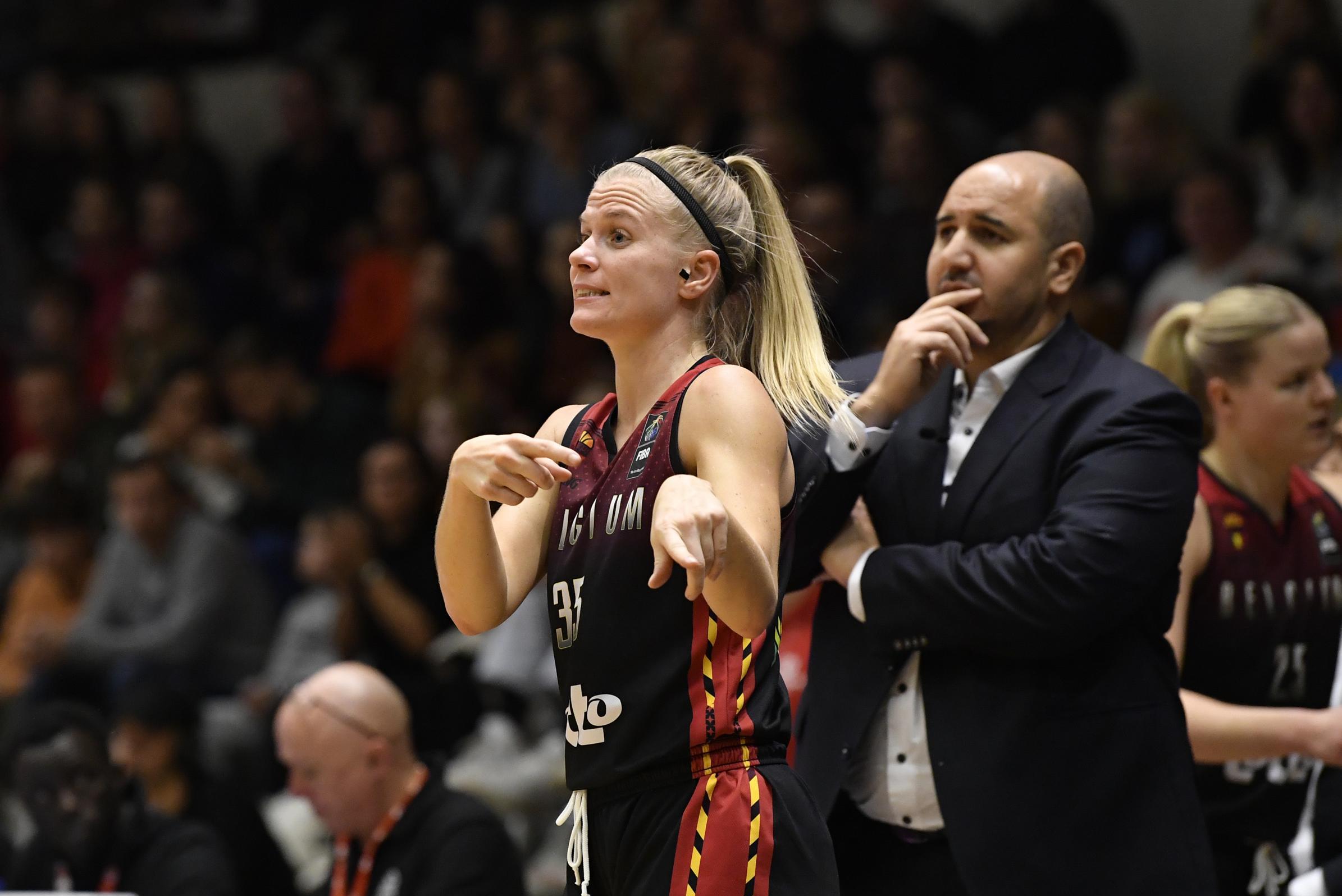Deze twaalf Belgian Cats, met debutante Bethy Mununga, gaan voor derde ...
