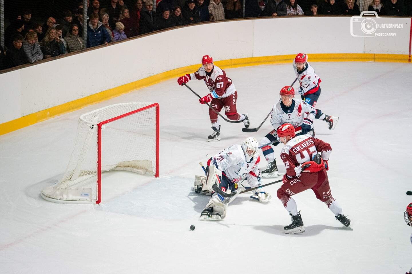 Fans Herentalse ijshockeyclub HYC boos nu Luik opnieuw thuisvoordeel ...