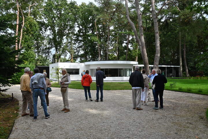 Bokep brutal sotwe found Sascha on a different website that