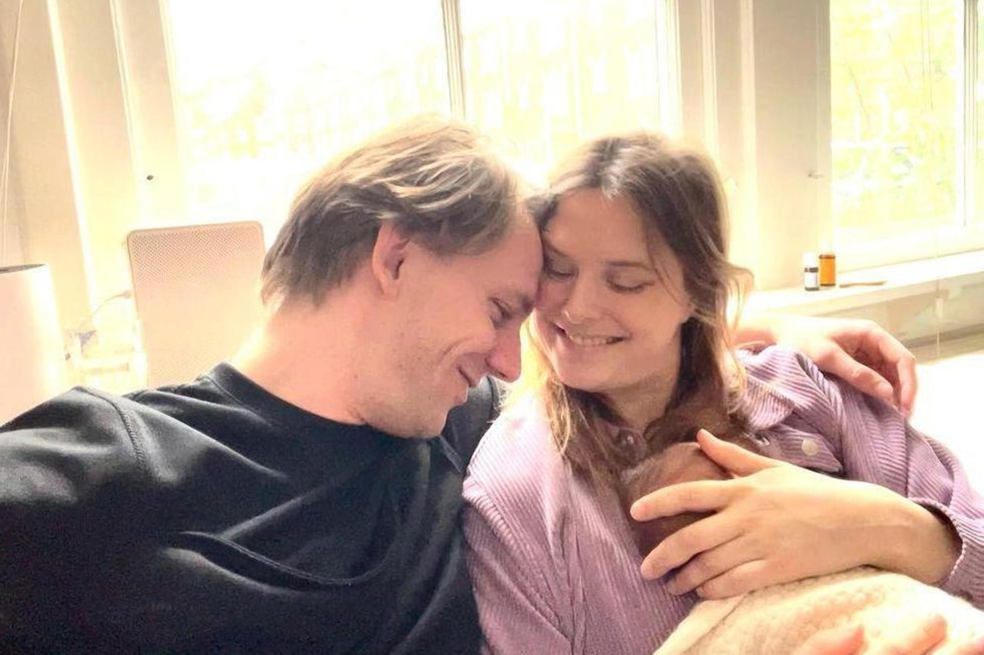 Maaike Ouboter bevallen van zoontje (één dag na aankondiging ...