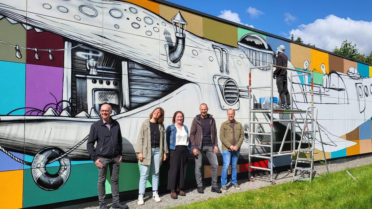 RTV - Geelse Beren steunen kwetsbare jeugd met opvallende muurkunst | GVA