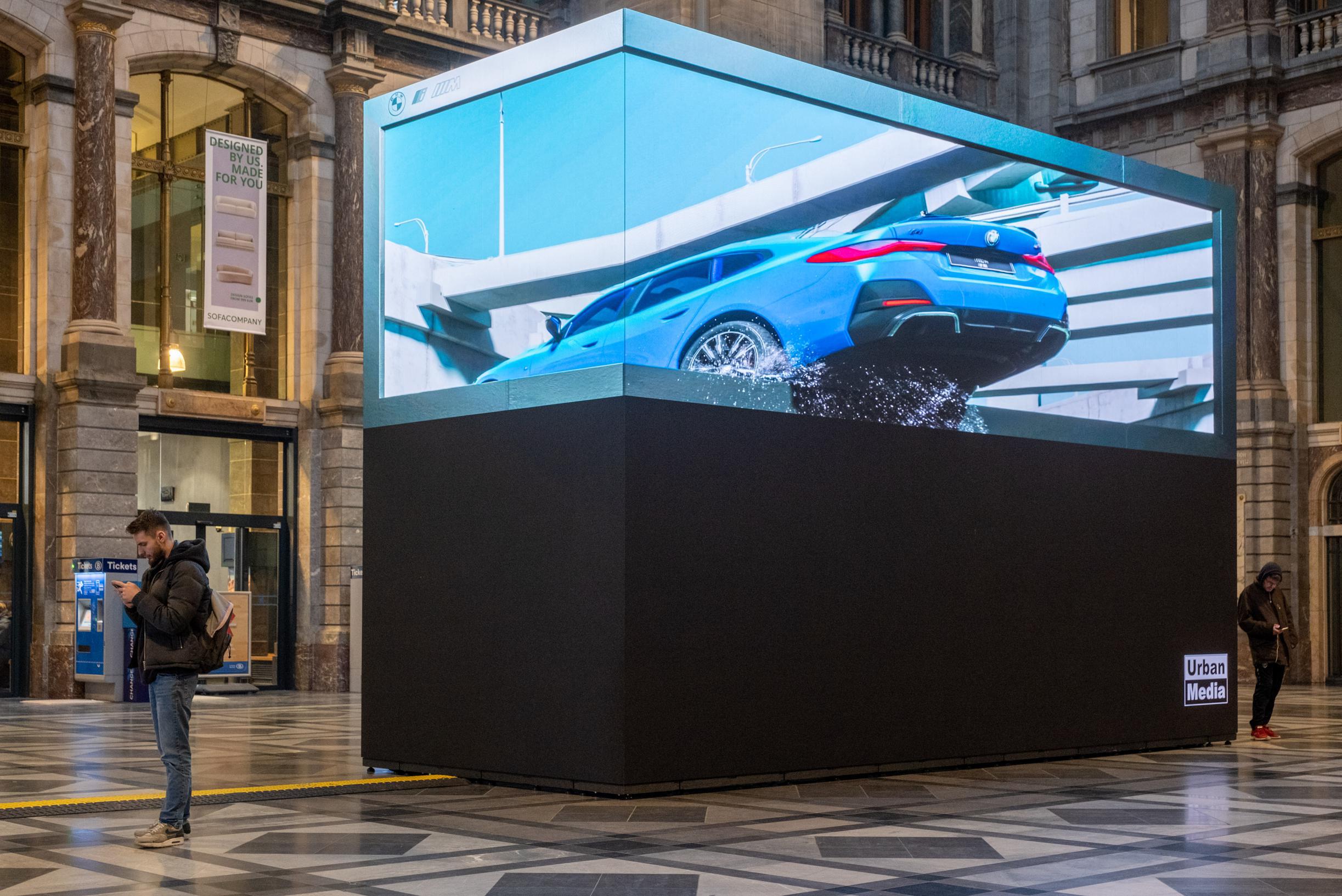 BMW reclame Centraal station | GVA