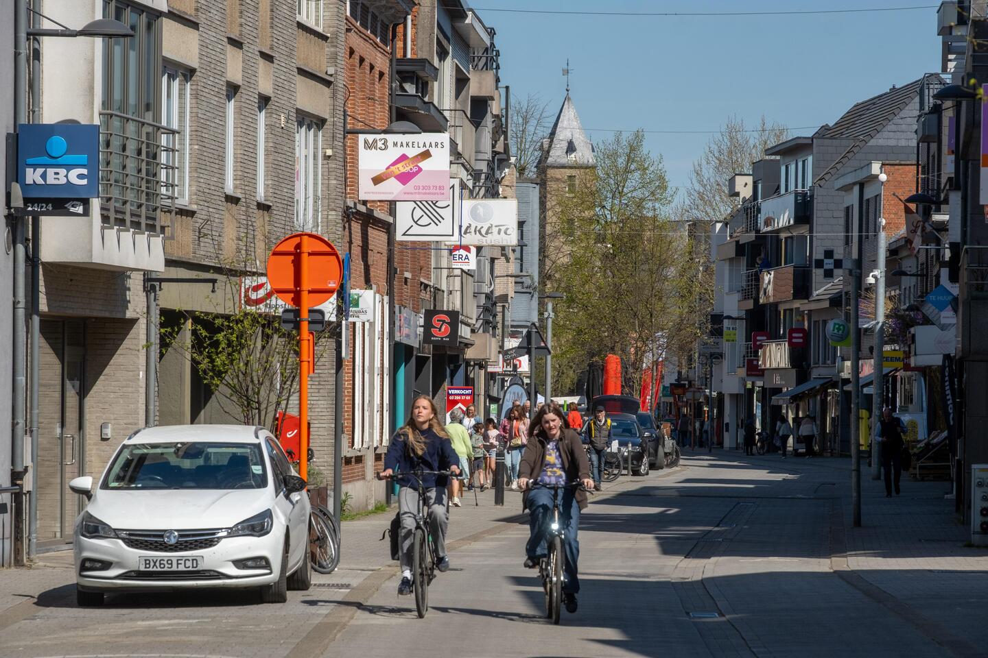 Yoga met Ingeborg, feesten met Average Rob en Bornem Zingt: dit is ...