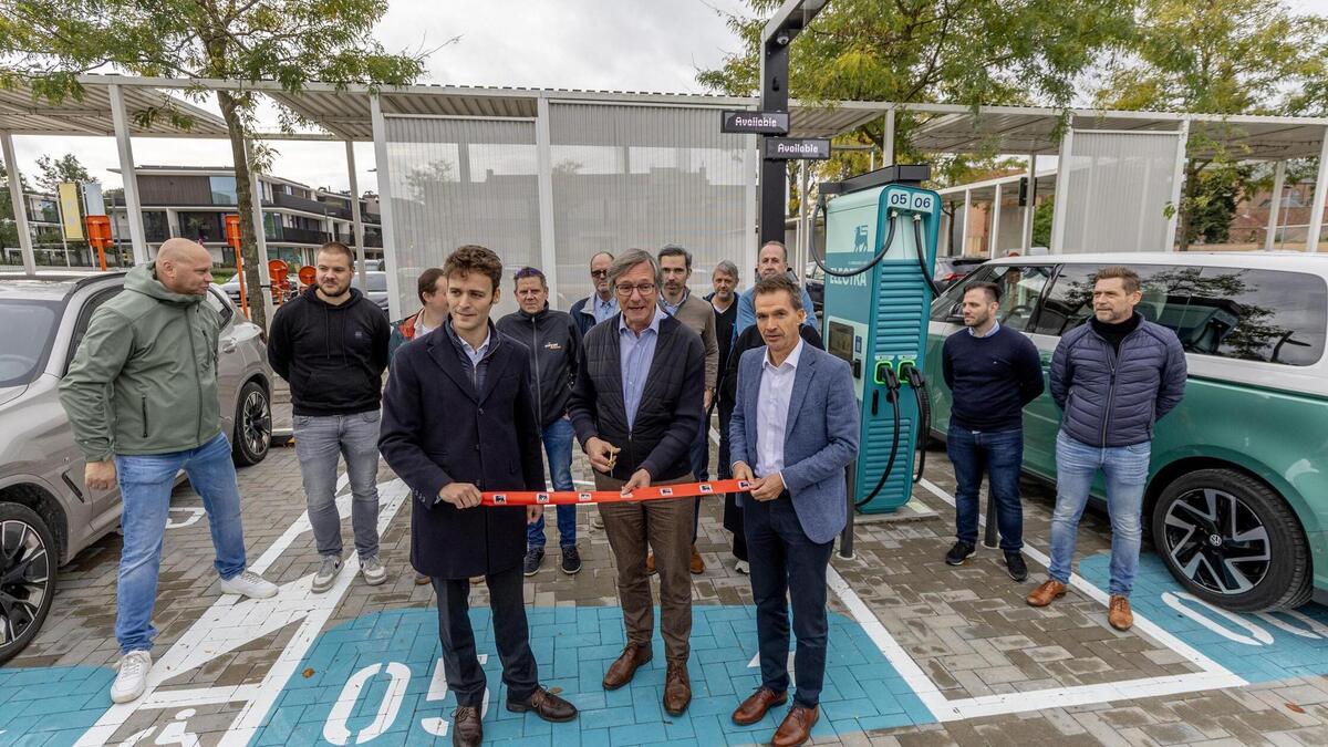 Eerste Electra laadstation bij Delhaize in Kasterlee | GVA