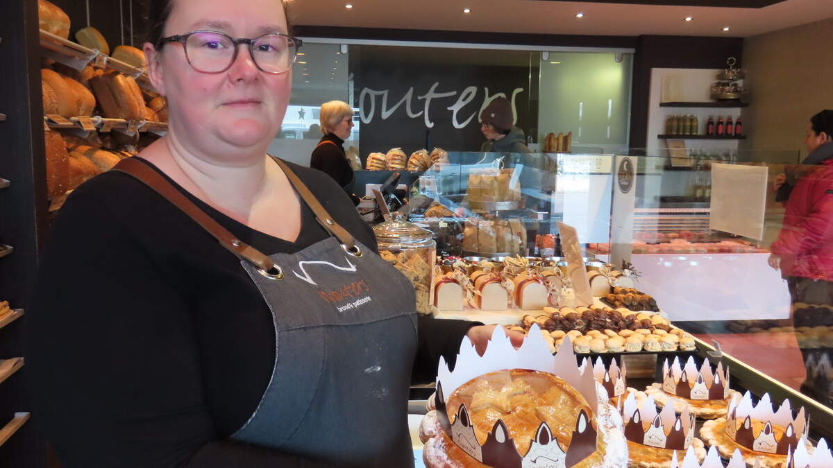 Kalmthoutse bakkerij Wouters bakt 1.500 driekoningentaarten: “Ze gaan ...