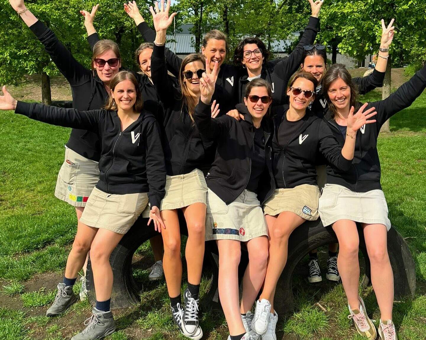 170 vroegere Chiroleidsters gaan opnieuw op kamp: “Met puddingpap als ...