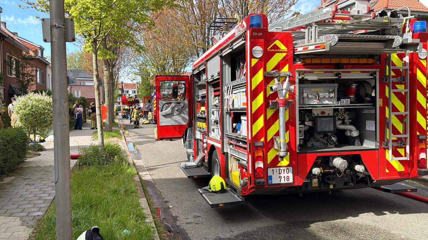 Woning zwaar beschadigd bij brand in Edegem | Nieuwsblad