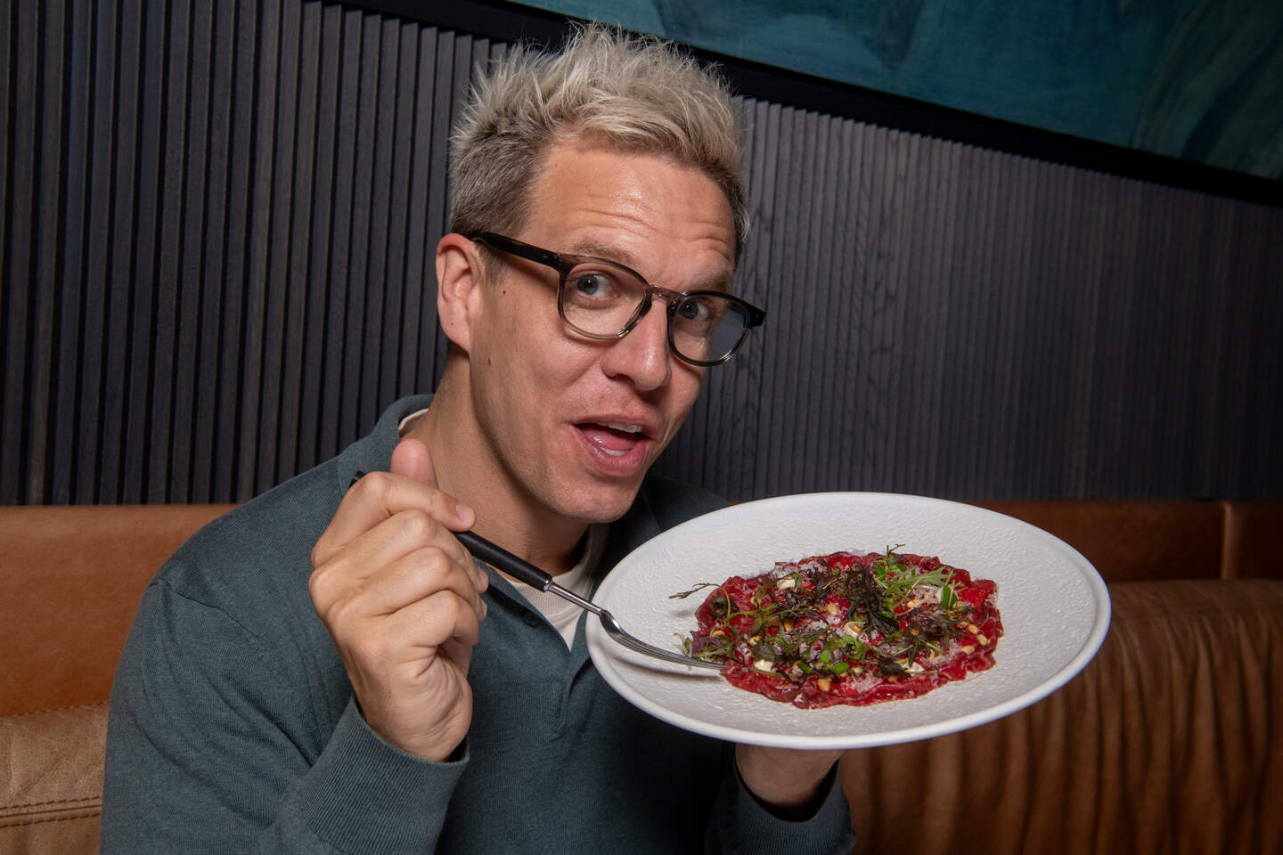 Met James Cooke naar zijn favoriete restaurant in ’t Stad: “Ik ben een ...