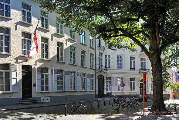 Nederland stimuleert studenten om te gaan studeren in Brugge | GVA