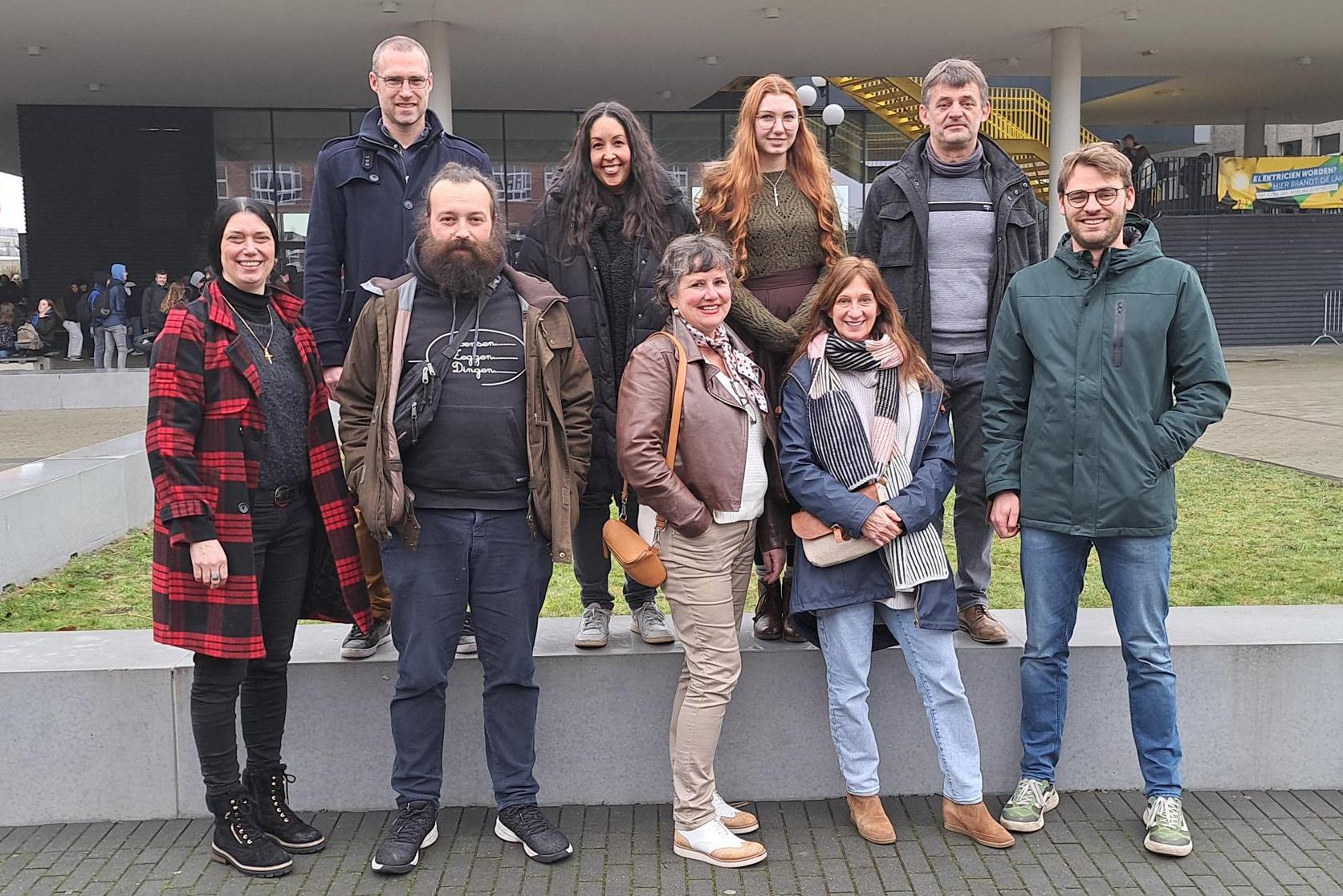 Schrijvers verzamelen in Sint Jozef Geel | GVA
