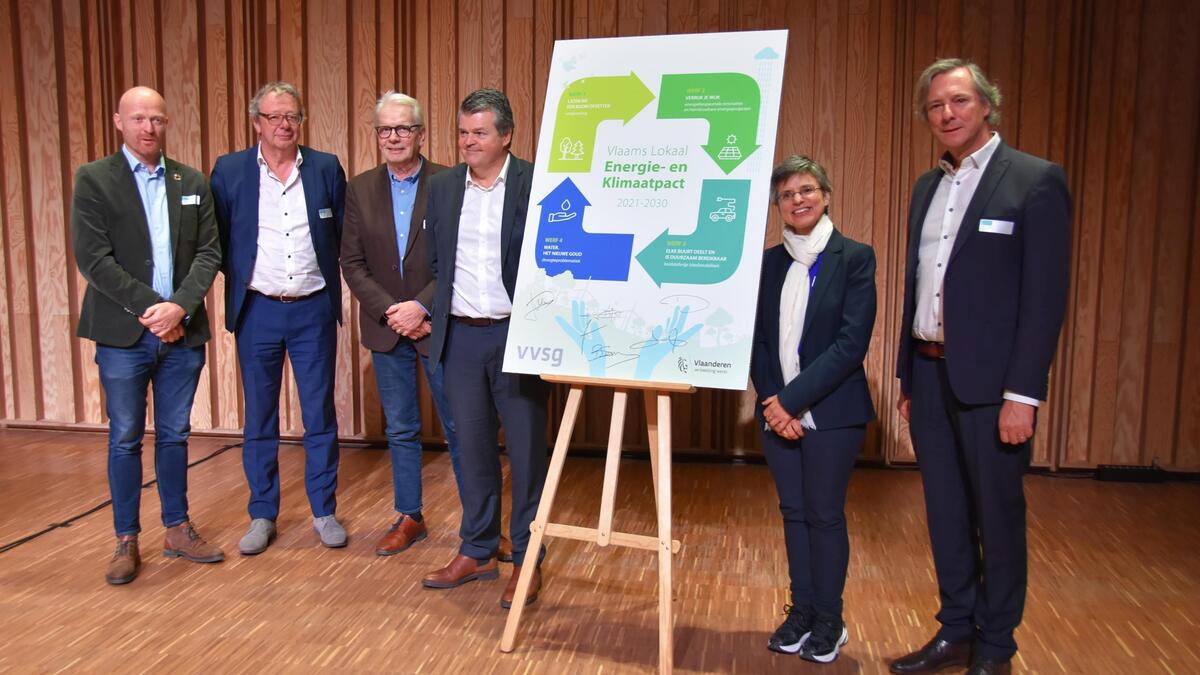 Van warmtenetten tot deelauto’s: gemeenten inspireren elkaar om ...