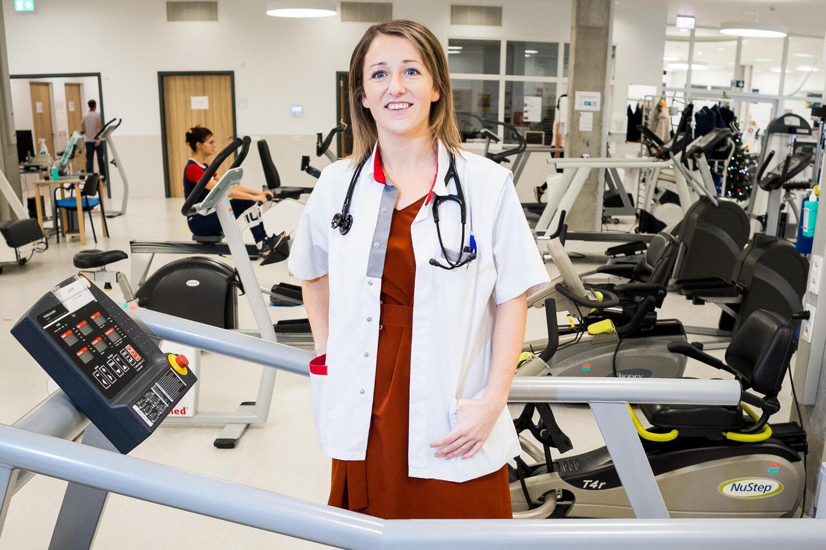 Dit doet geriater Kyri Van Hecke om gezond te blijven: “Niet alle ...