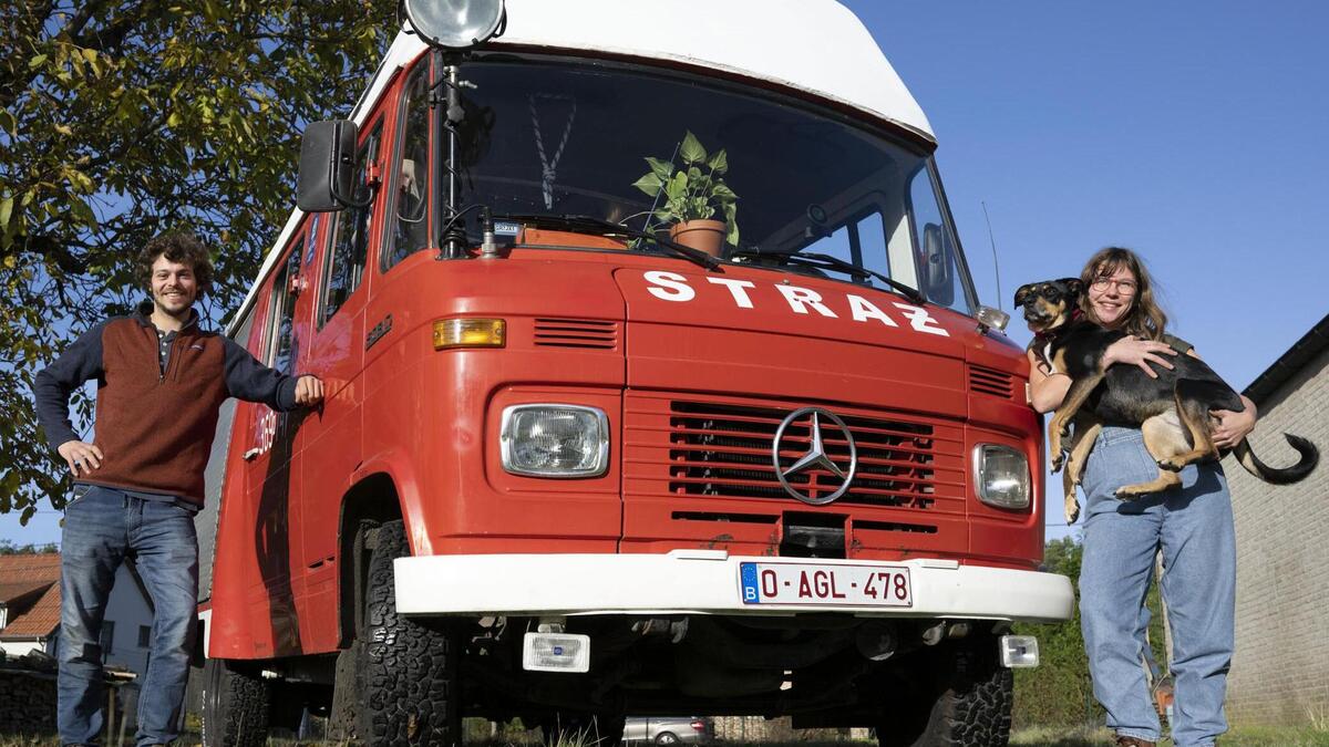 Dante en Pieter-Paul vertrekken op wereldreis in oude brandweerwagen ...