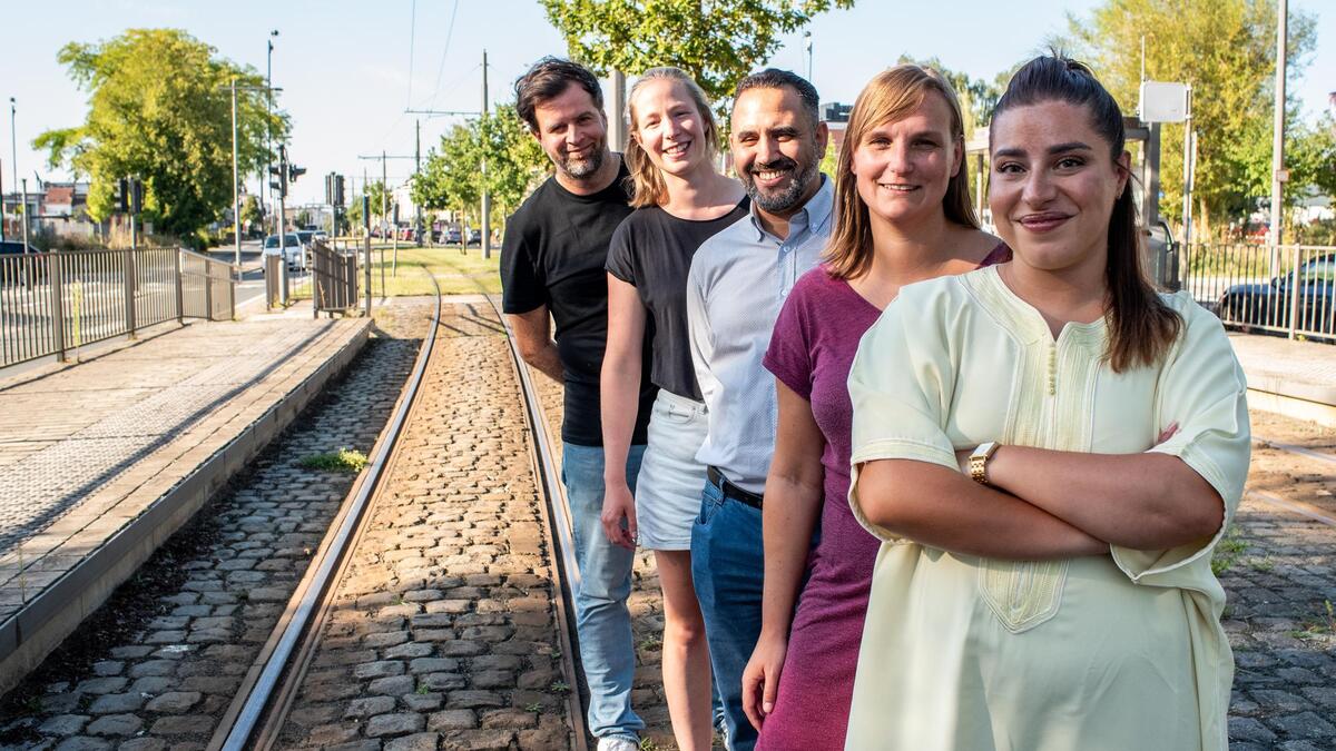 PVDA Deurne trekt met Manal Toumi als lijsttrekker naar ...