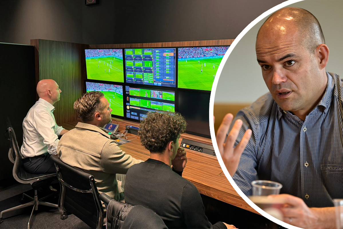 Komen er profrefs? En wordt er beter gecommuniceerd over de VAR? Vijf ...