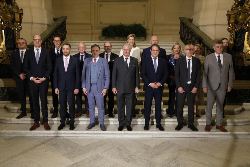 OVERZICHT. Wie zijn de ministers in de regering van Bart De Wever? | GVA