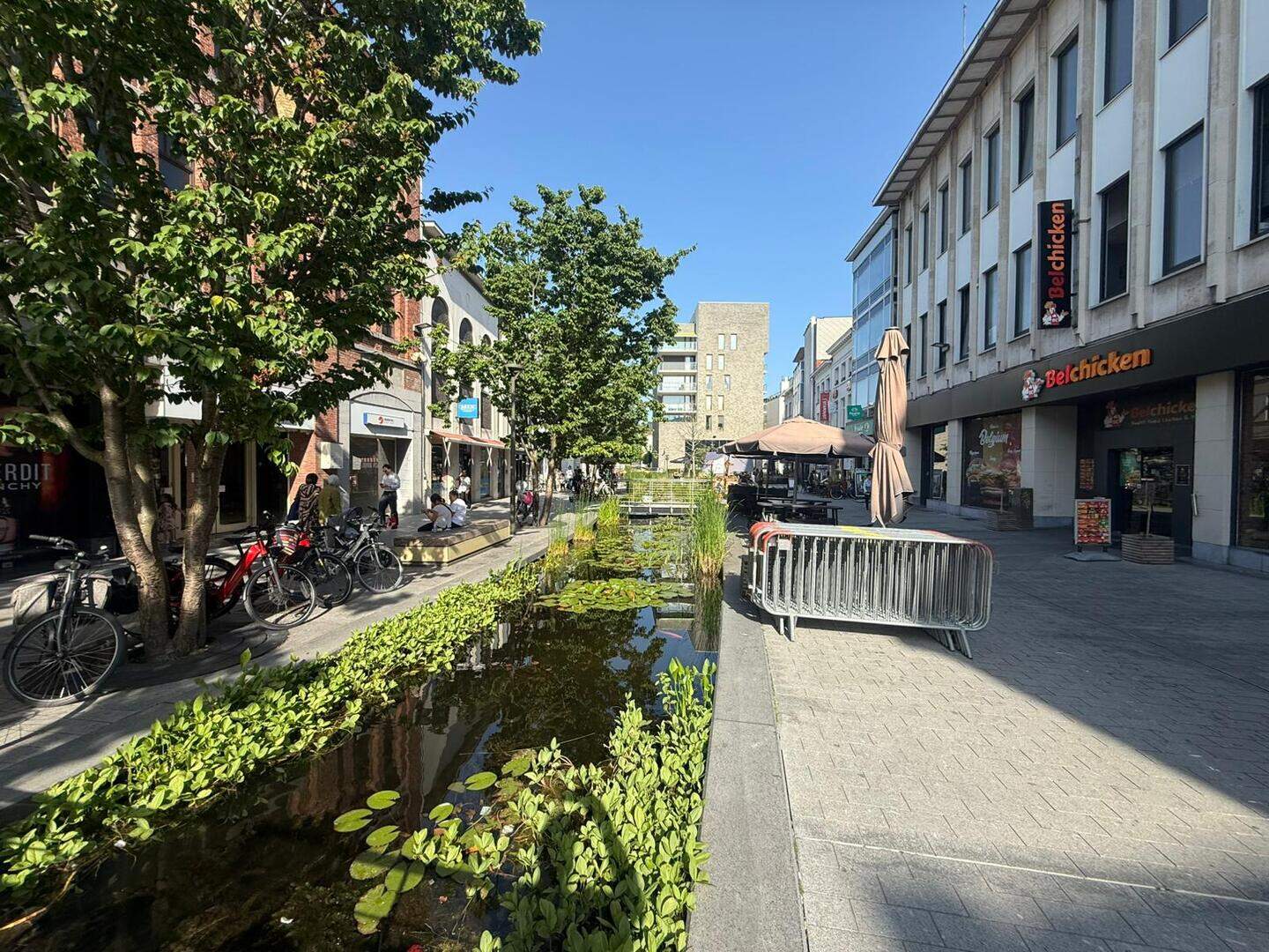 Politieman zwaargewond na ernstig geval van agressie in Mechelen: “18 ...