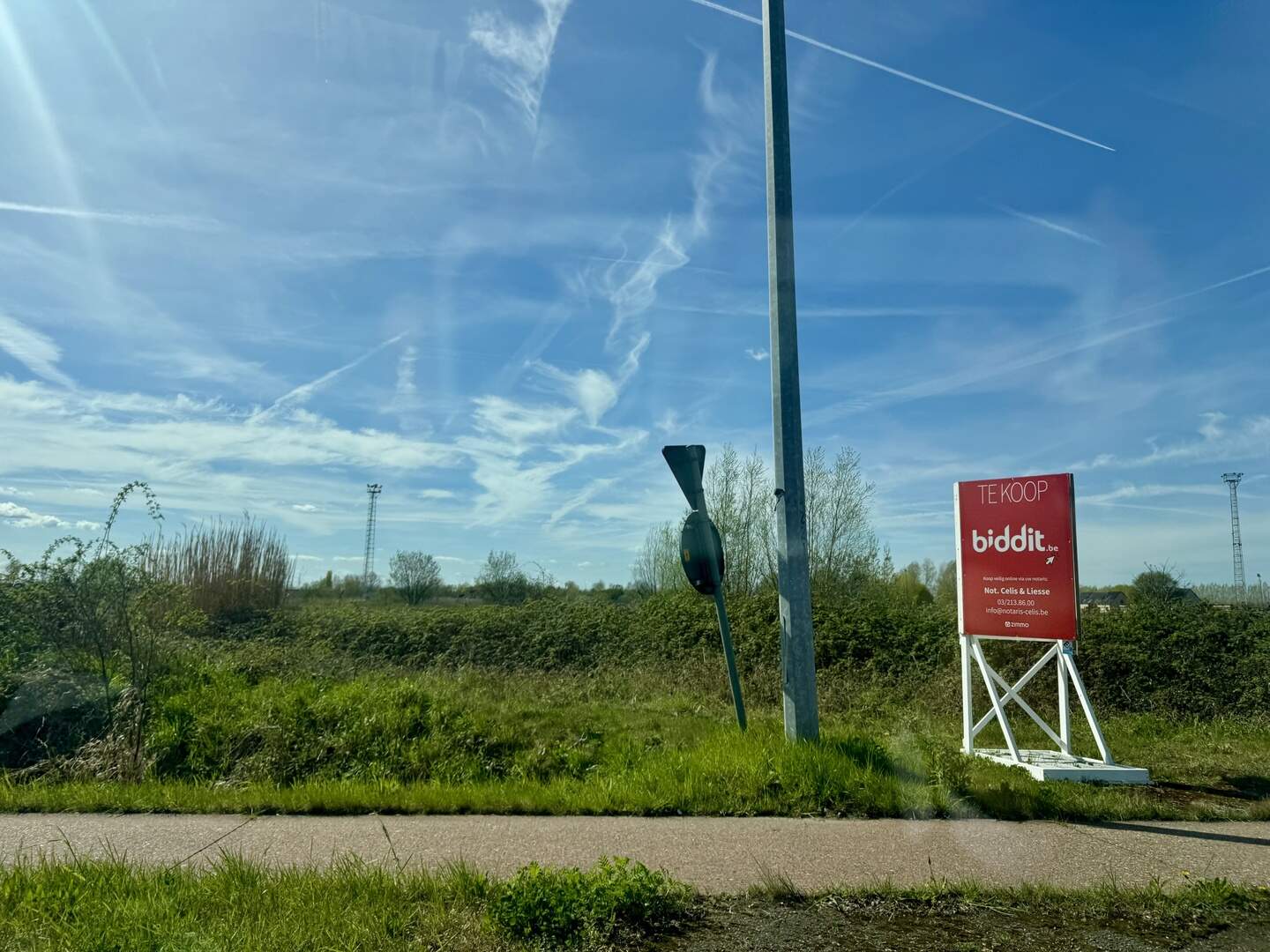 Vlaamse overheid grijpt naast Van Hool-gronden, 30 hectare geveild voor ...