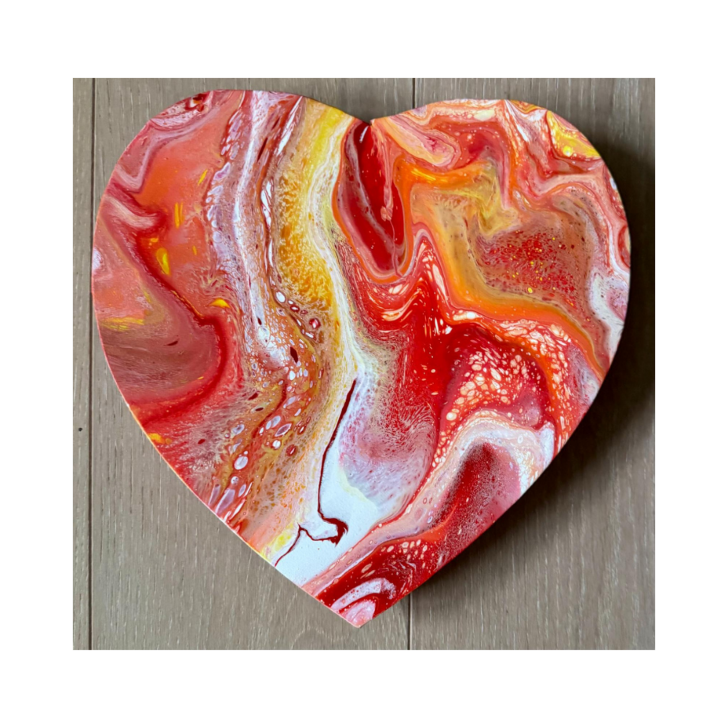 Belgische kunstenaars verkopen ‘warme hartjes’ voor De Warmste Week ...