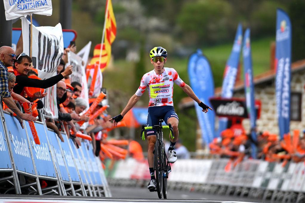 “Het is misschien een zege, maar zo voelt het niet”: Louis Meintjes ...