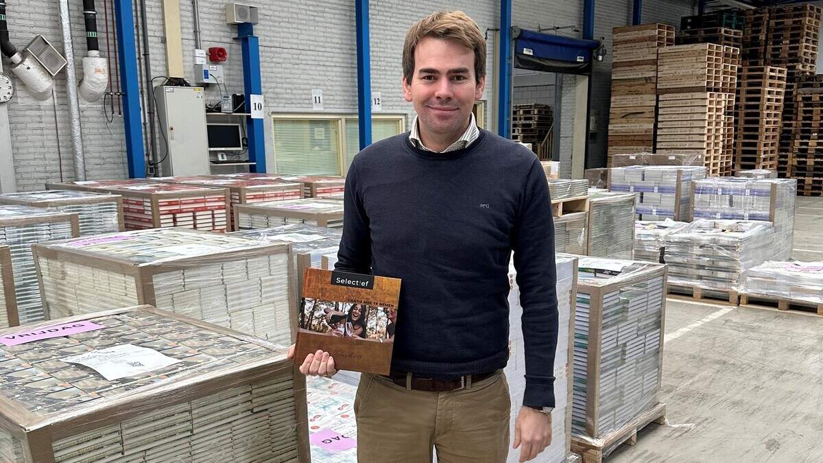 Jonge uitgever Christophe Stuyts gelooft nog in print: “’Selectief’ zit ...