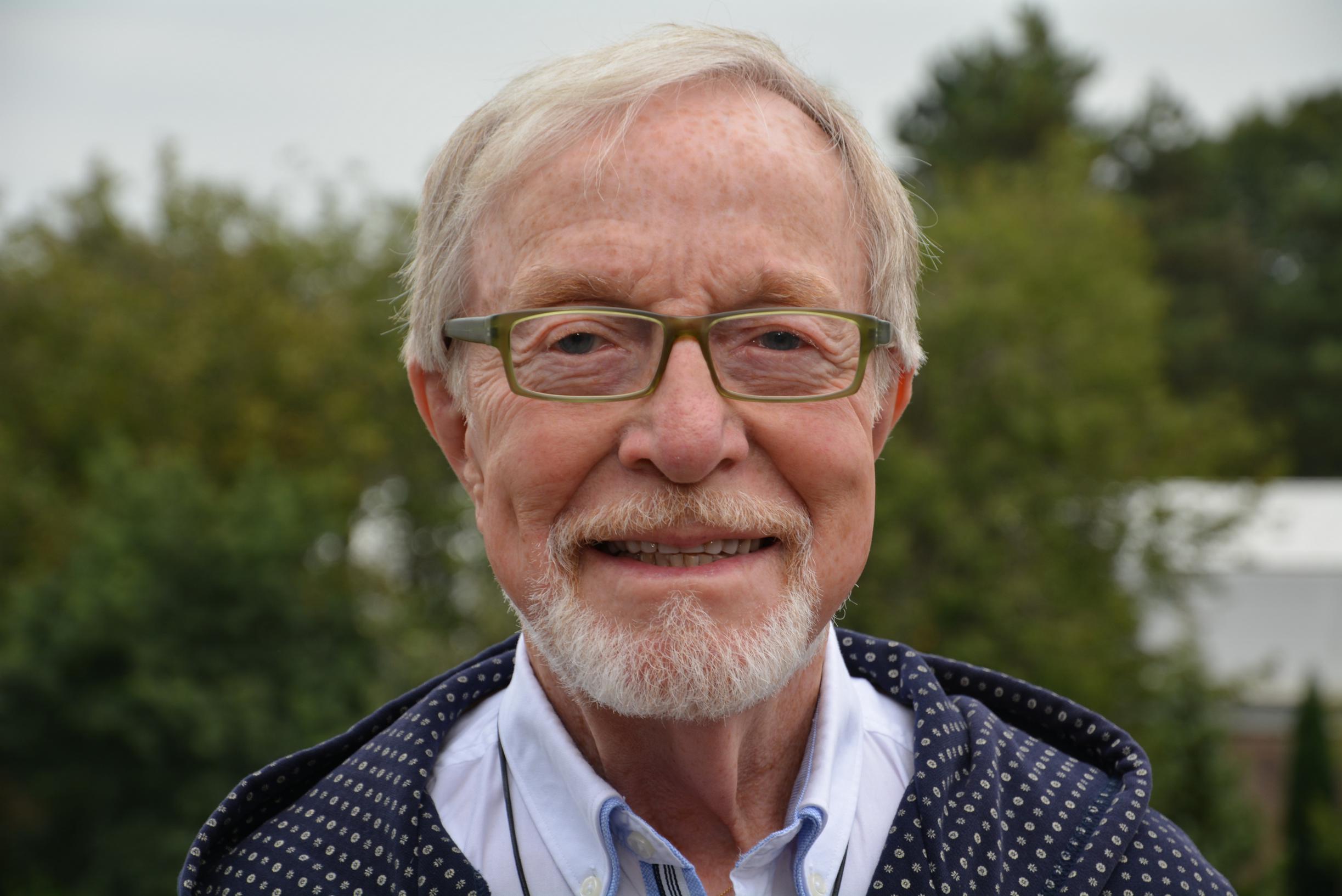 Stad Antwerpen opent rouwregister voor Strangers-zanger Alex Boeye (89 ...