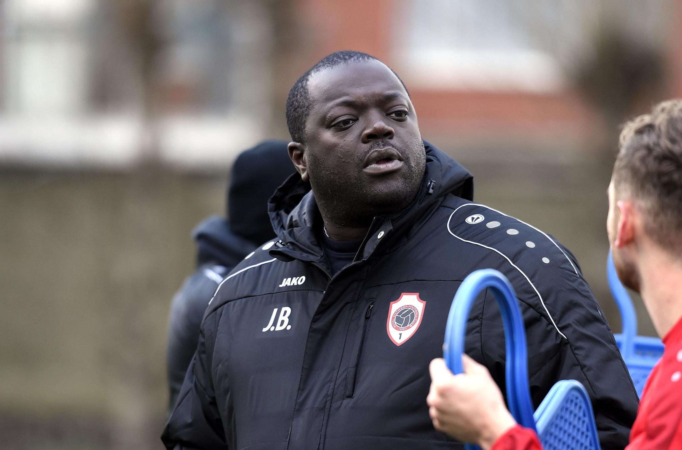 Voetbalmakelaar John Bico uitgeleverd door Verenigde Arabische Emiraten ...