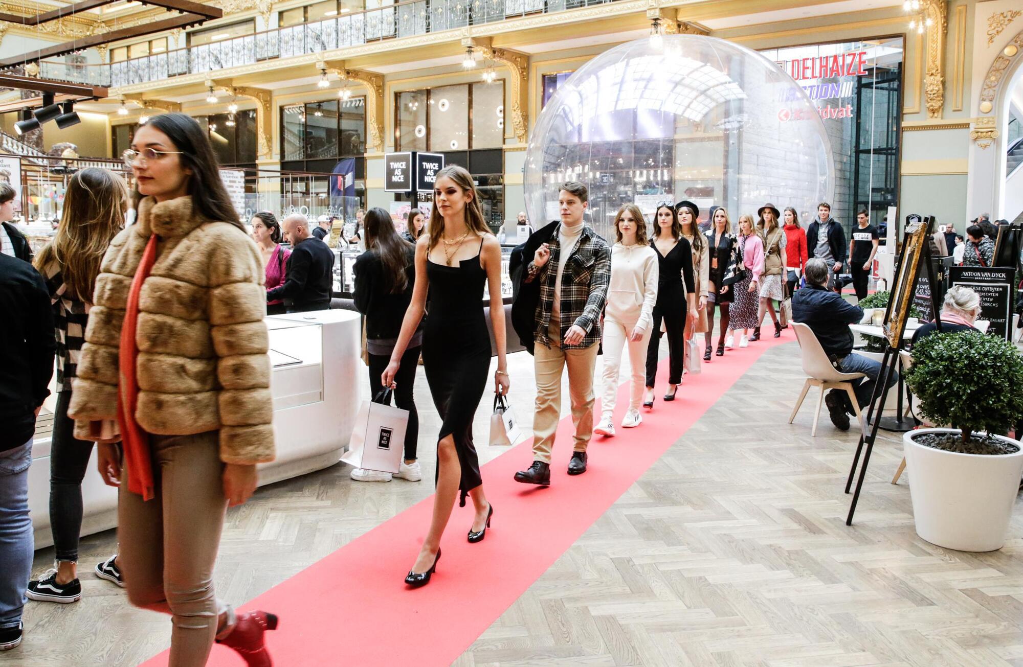 Antwerp Fashion Weekend: “Het is mooi om te zien dat mondmaskers niet ...