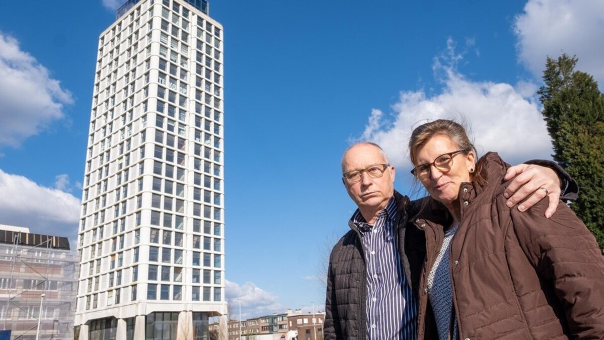 Flash Design Tower op A12 wordt ontruimd: “Waar moeten we heen?” | GVA