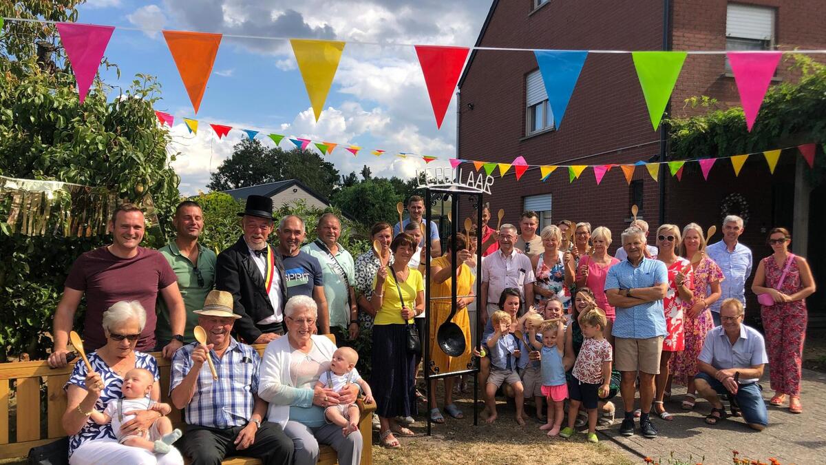Lepelstraat heeft voortaan eigen monument: “Aan de lepel kunnen de ...