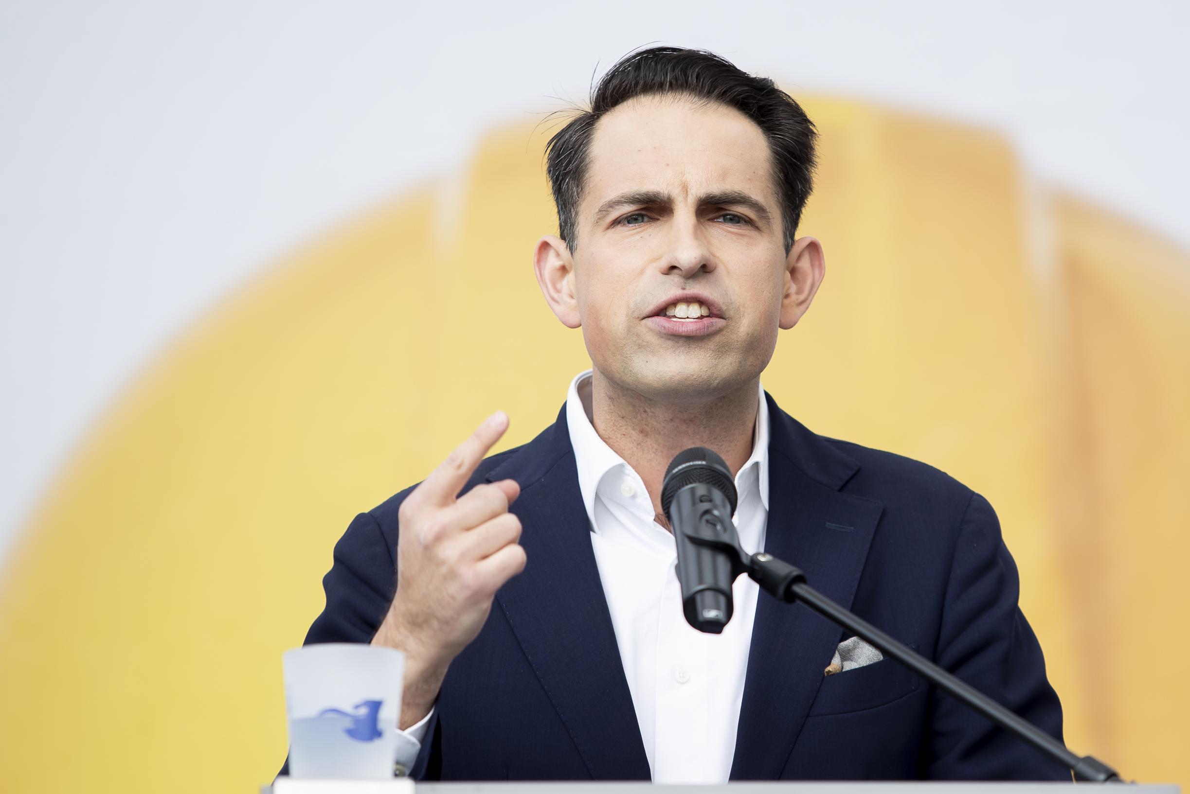 Tom Van Grieken drinkt geen alcohol tot verkiezingen: “Ik wou iets ...