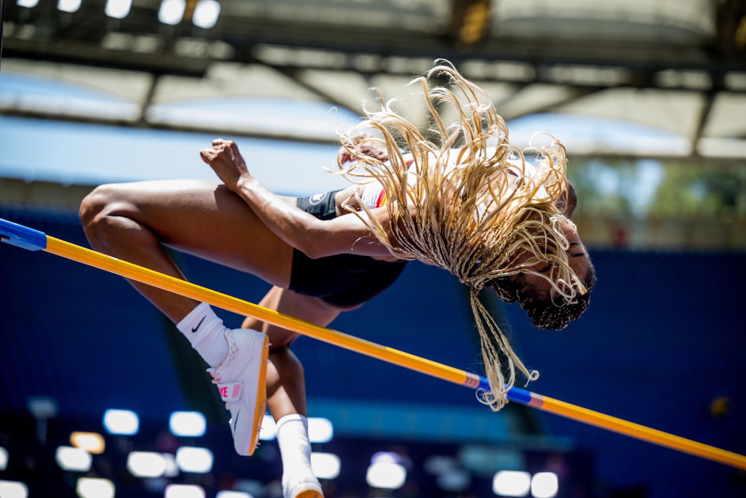 EK ATLETIEK. Nafi Thiam wint hoogspringen met overmacht terwijl Vidts ...
