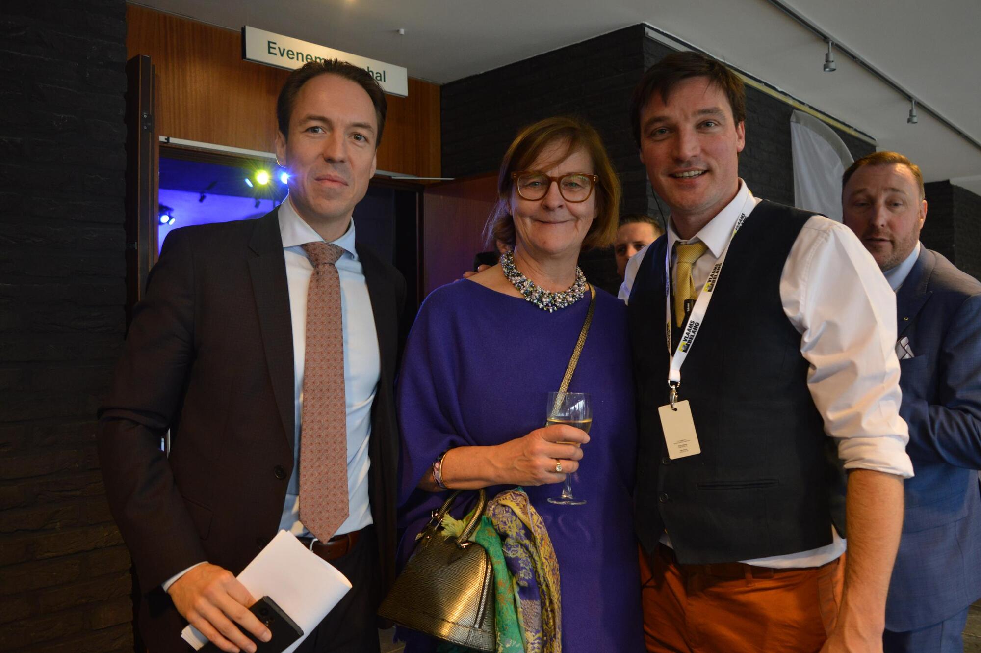 Vlaams Belang houdt nationale nieuwjaarsreceptie in Ranst van schepen ...