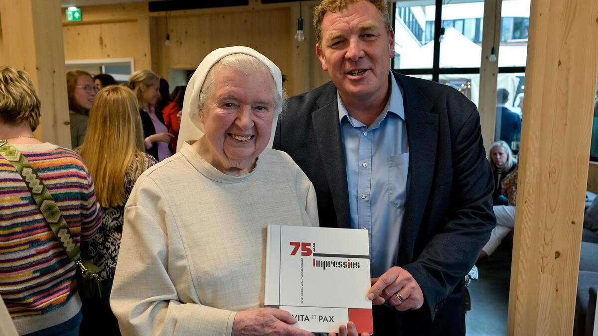 Zevenhonderd oud-leerlingen keren terug naar 75-jarig Vita et Pax ...