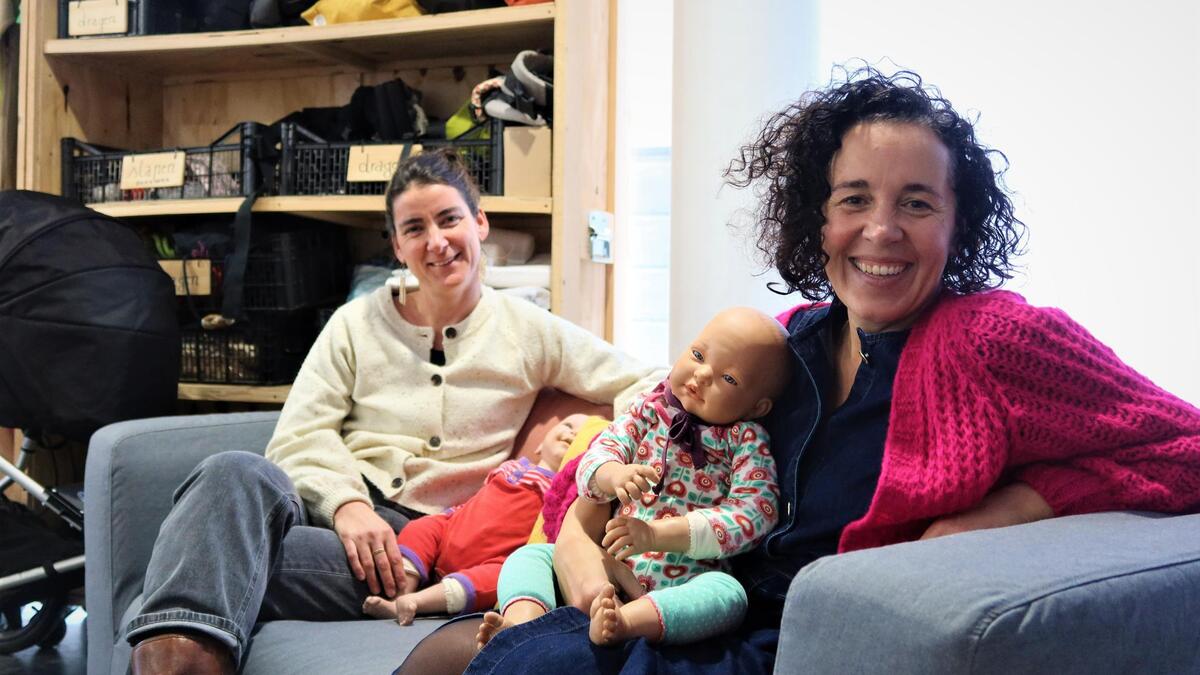 Babytheek leent in drie jaar tijd meer dan zeshonderd spullen uit: “Ze ...