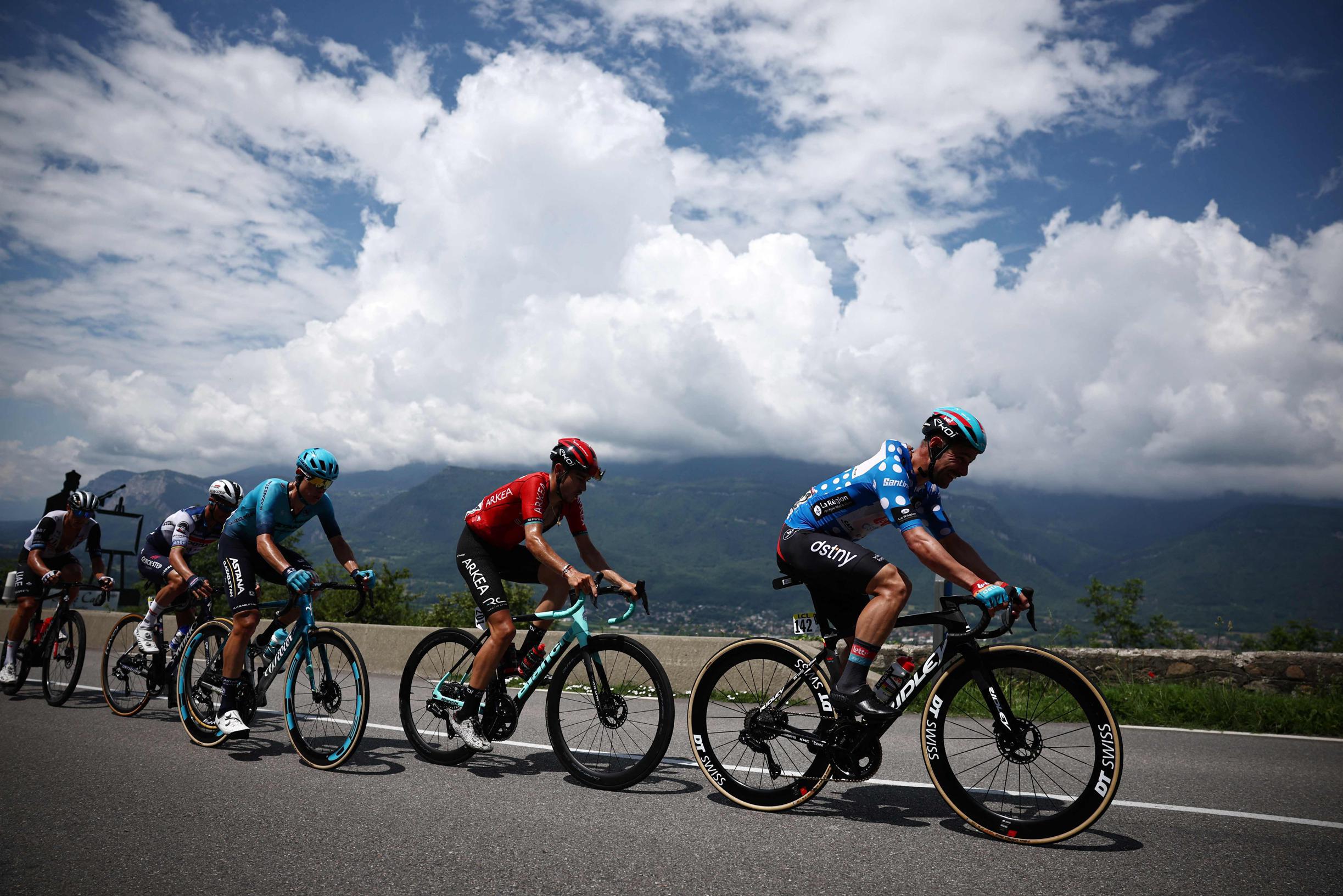 Victor Campenaerts wordt op slotdag Dauphiné nog onttroond als ...