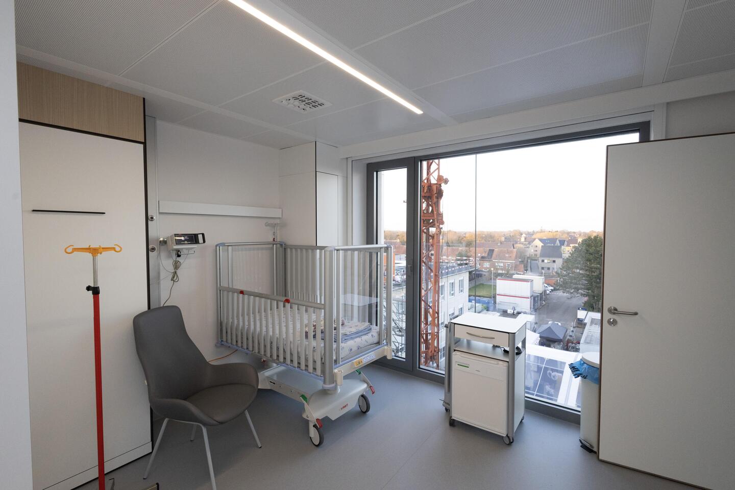 Ziekenhuis lanceert raket naar Planeet Goudgeel en opent nieuwe ...