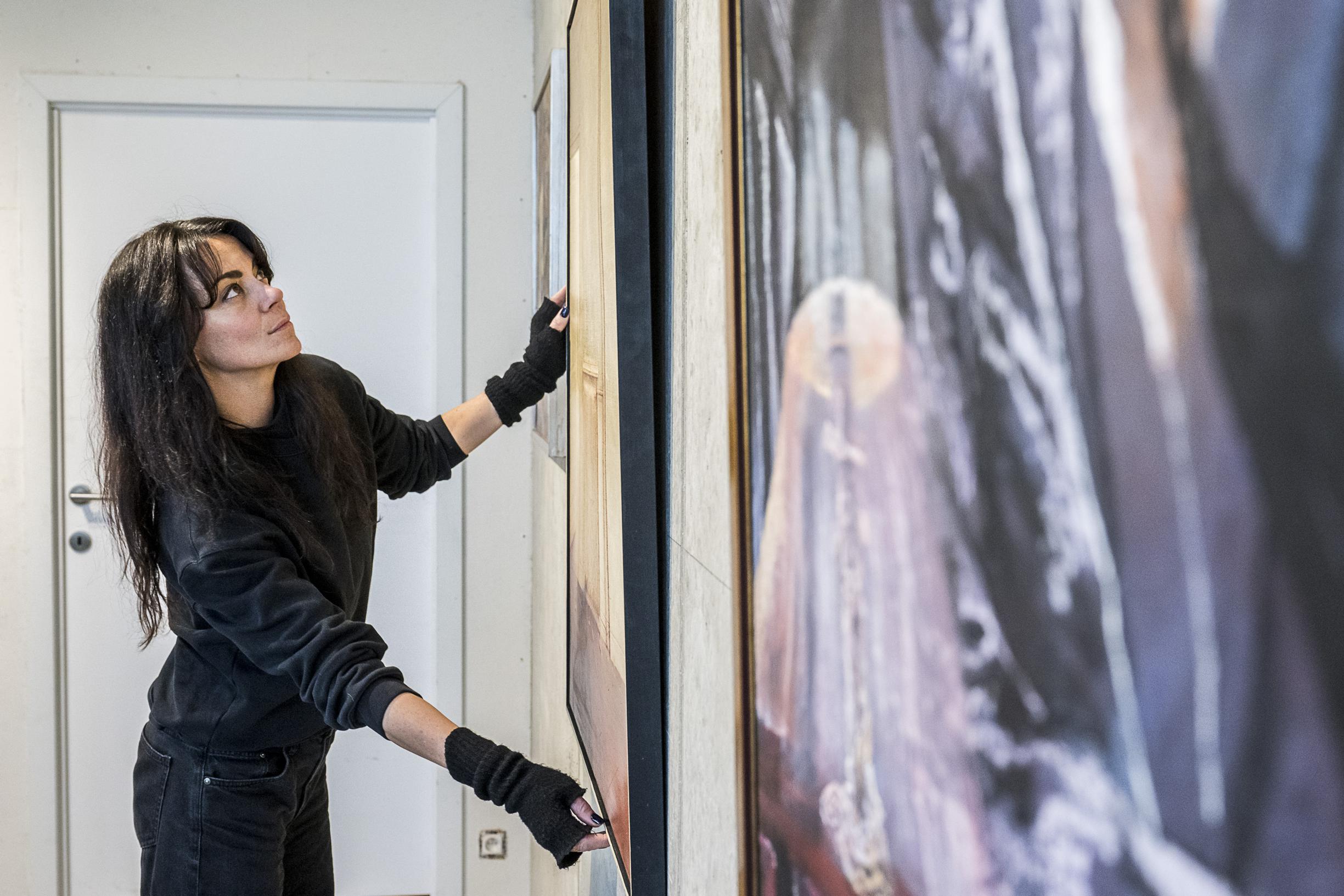 Axel Daeseleire en partner Maxine maken kunst toegankelijk in ‘rock-’n ...