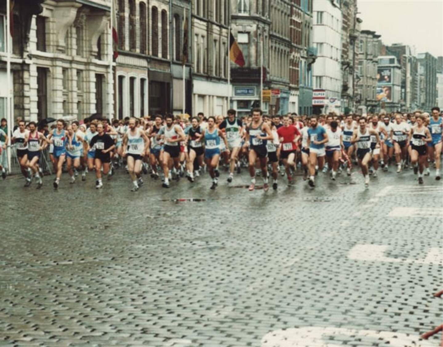 Dirk (69) won de allereerste 10 Miles: “Nu loop ik liever rustig in een ...