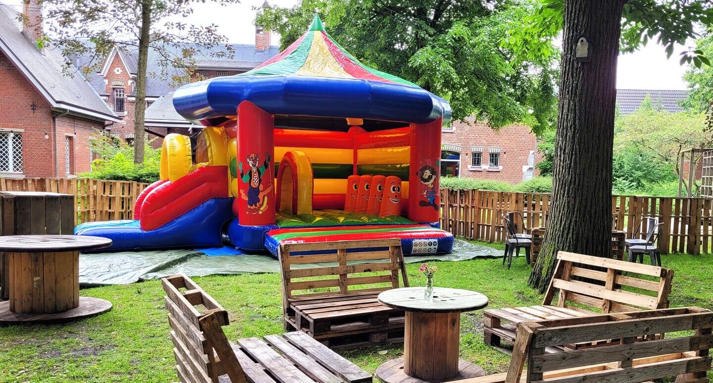 Zomerbar Bar Bracht opent opnieuw de deuren in het Gemeentepark ...