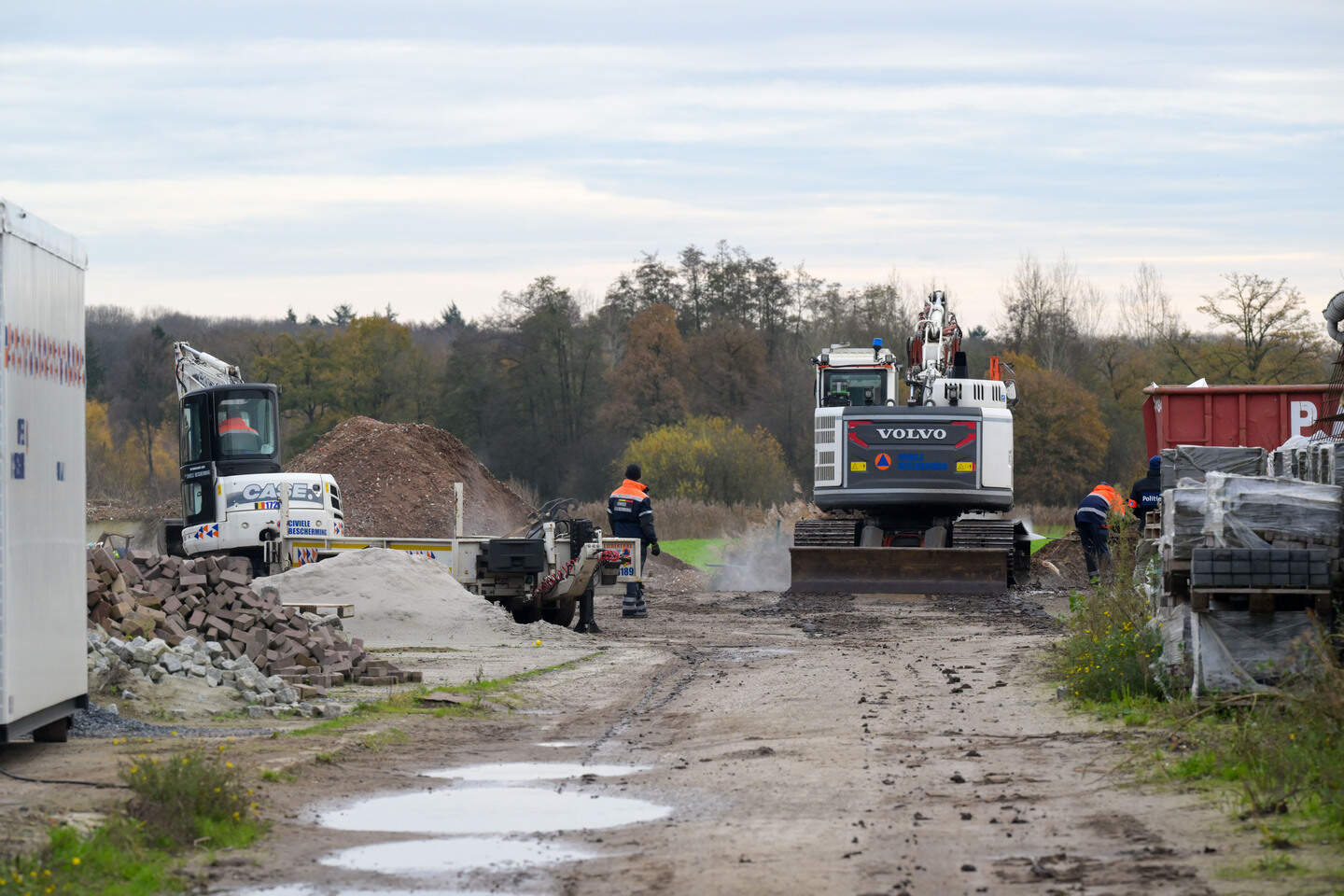 Buren van stortplaats afvalmaffia vragen overleg met burgemeester ...