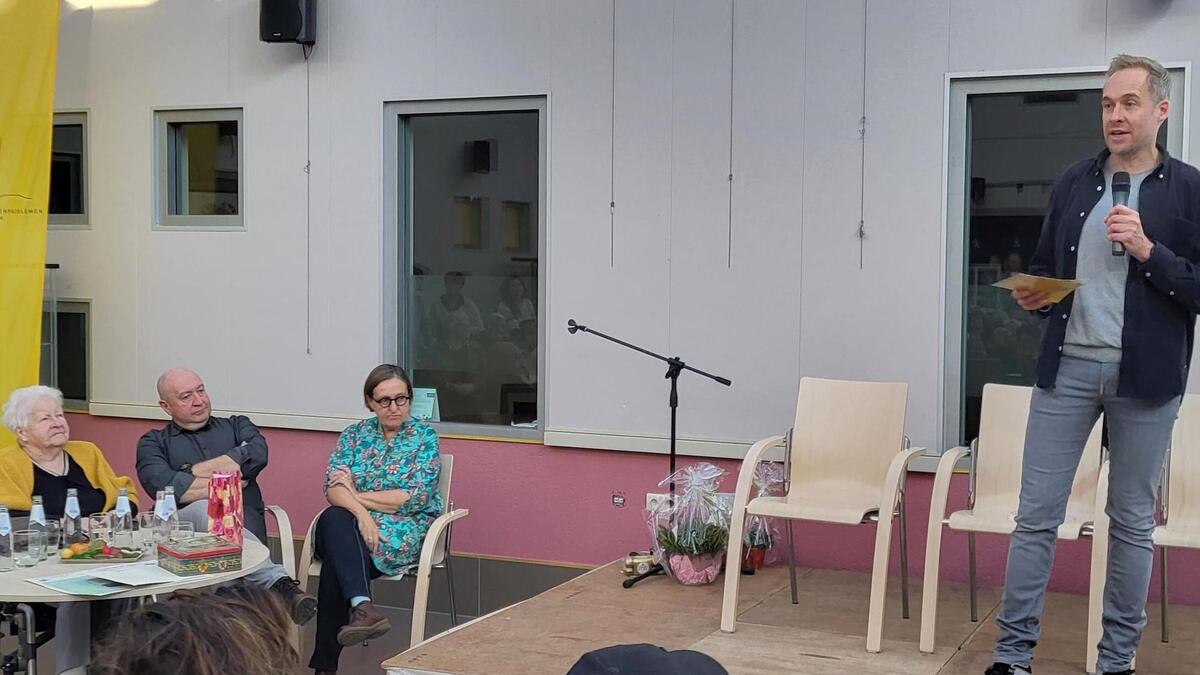 Kleinzoon pent levensverhaal Hilda (95) neer: “We zijn ervan overtuigd ...