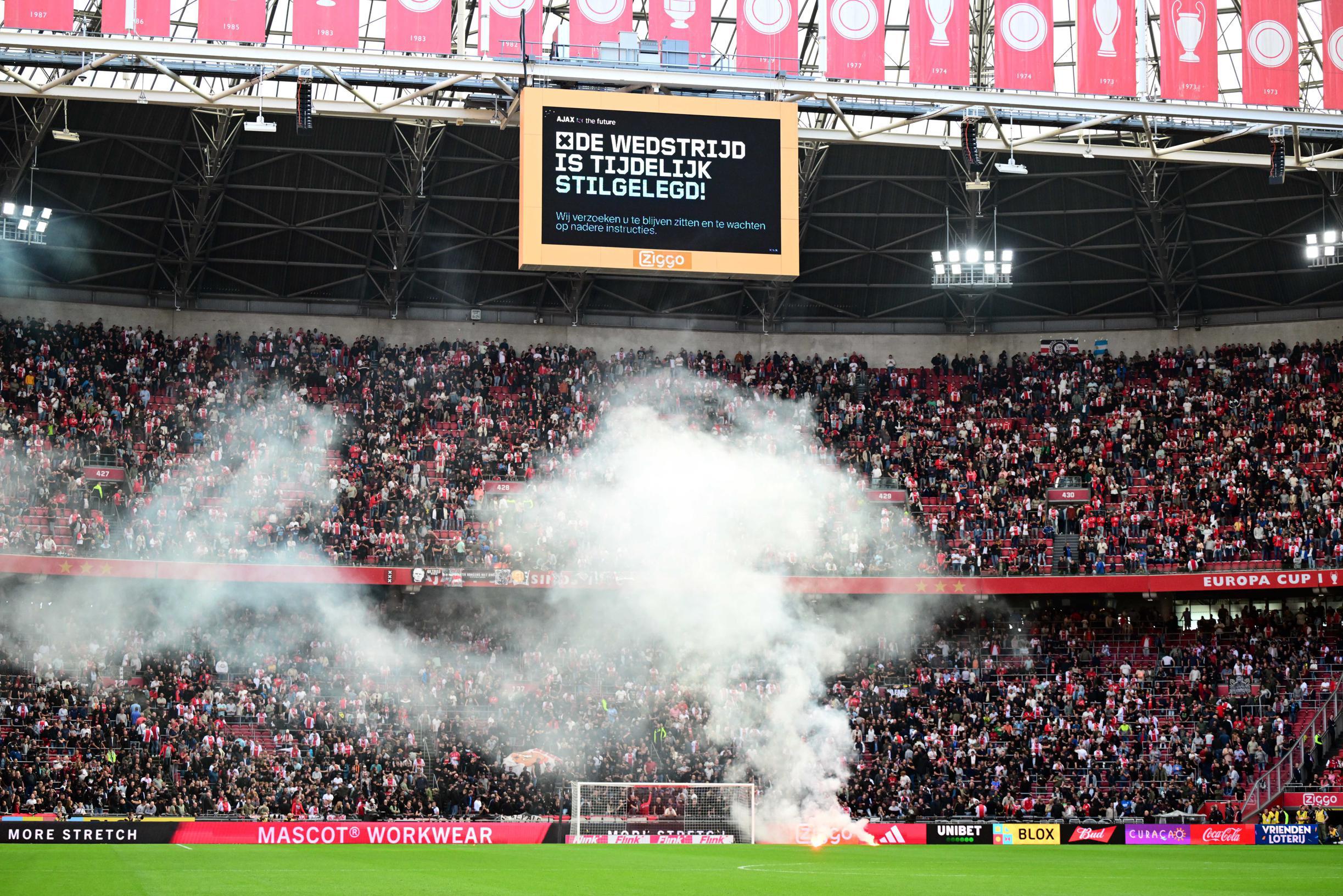 Gestaakte topper Ajax-Feyenoord wordt woensdag uitgespeeld zonder ...