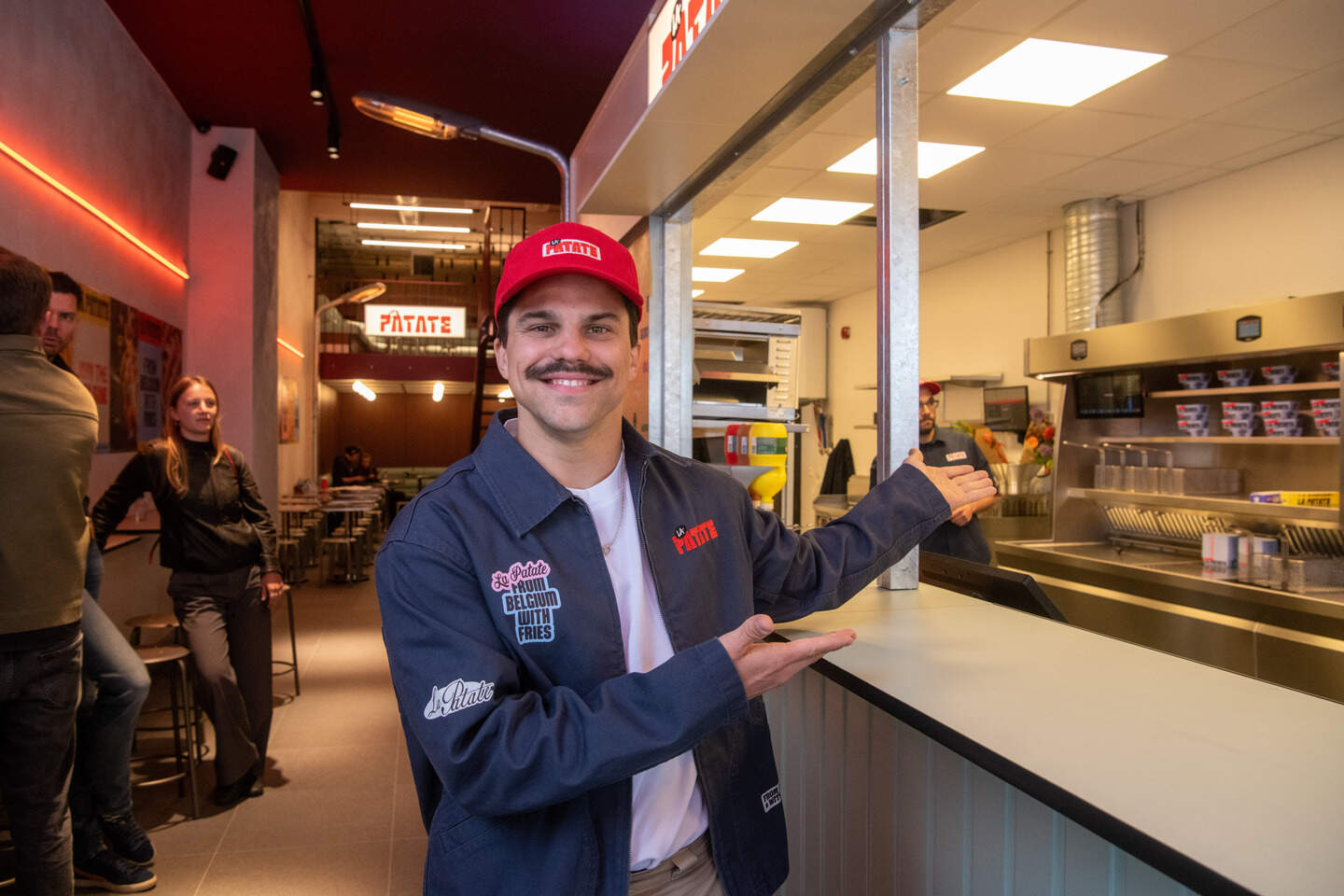 Average Rob lanceert frietkot in Antwerpen: “Wat is een ridder van de ...