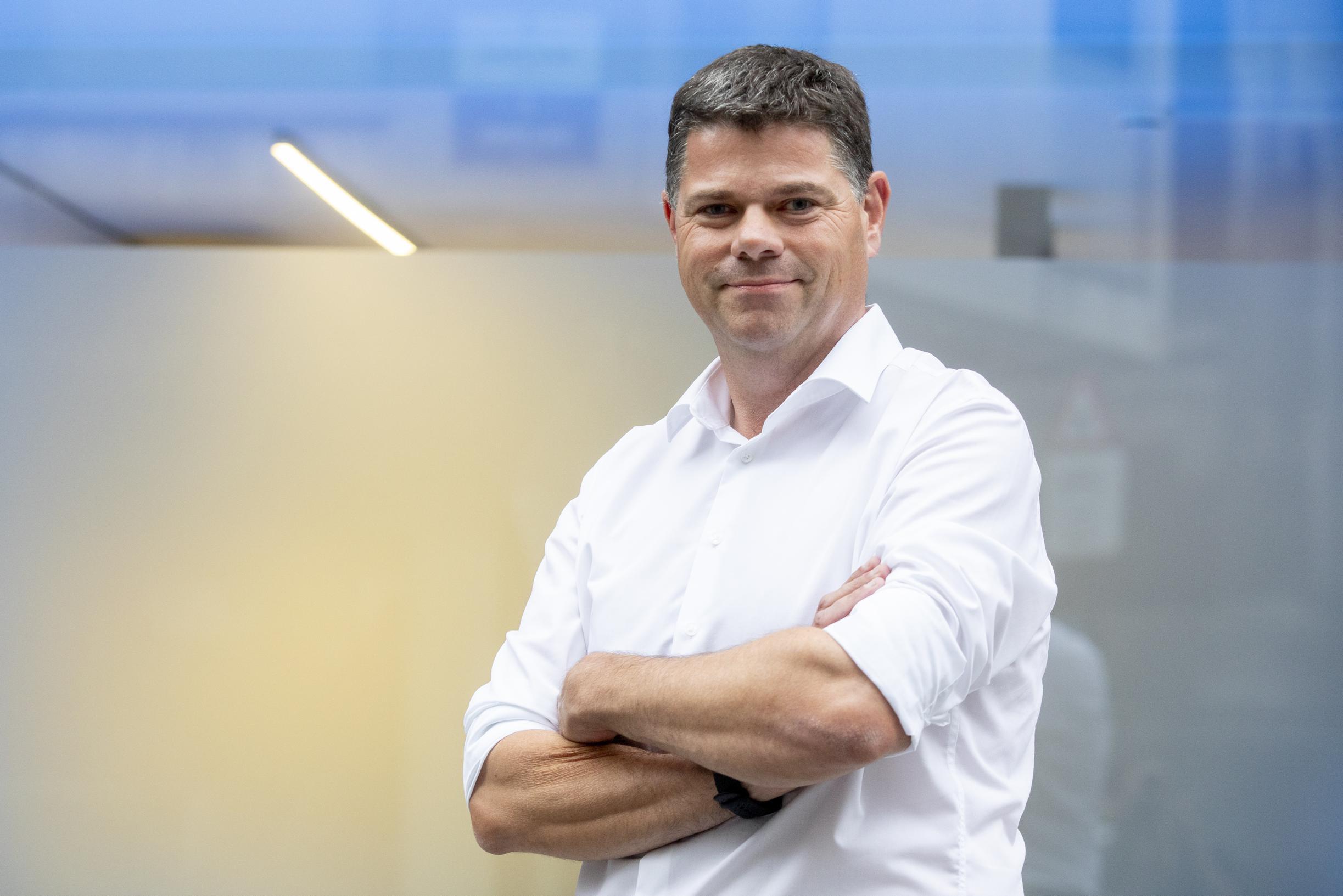 “We gaan keihard vernieuwen”: Tom Ongena waagt zich aan ‘mission ...