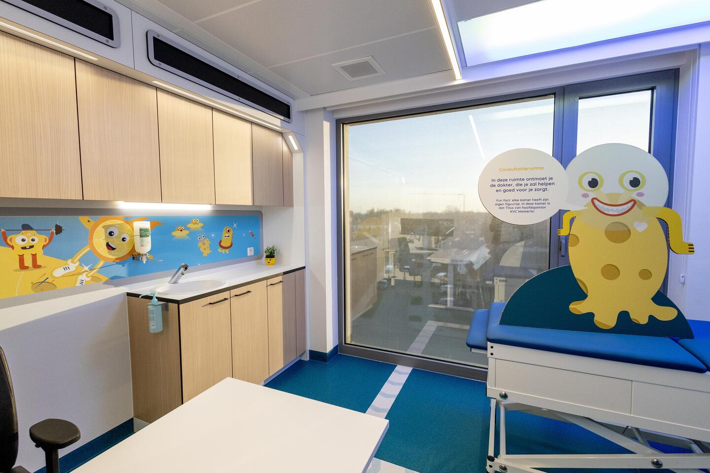 Ziekenhuis lanceert raket naar Planeet Goudgeel en opent nieuwe ...